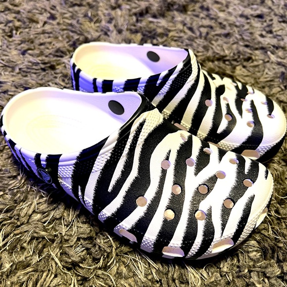 CROCS | Shoes | Crocs Clogs Slip On Zebra Sandals Unisex Men 3 Women 5 ...